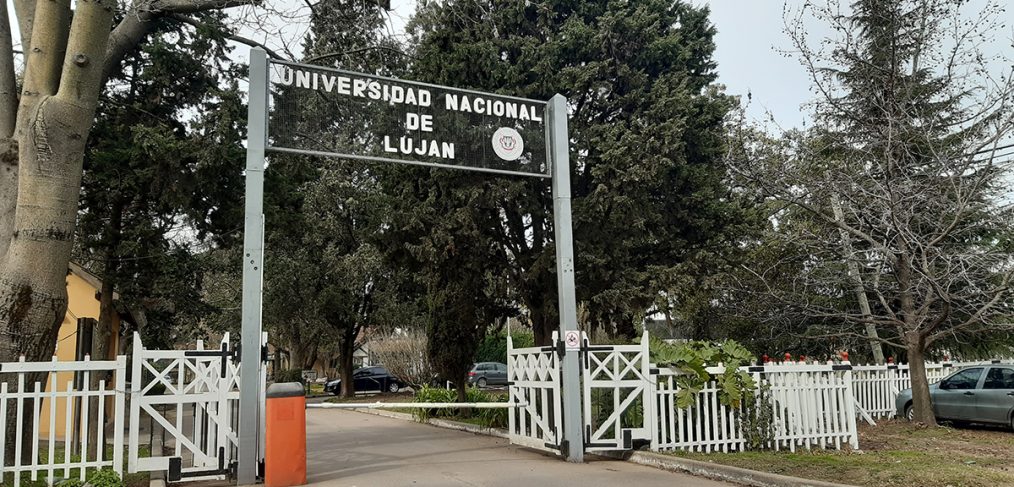 La UNLu, reconocida entre las universidades con medio siglo de historia ...